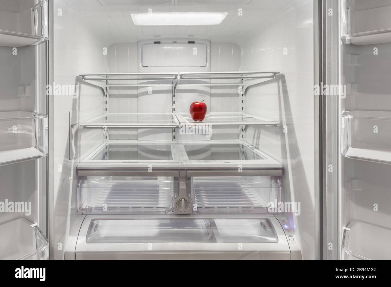 Apple tray storage hi-res stock photography and images - Alamy