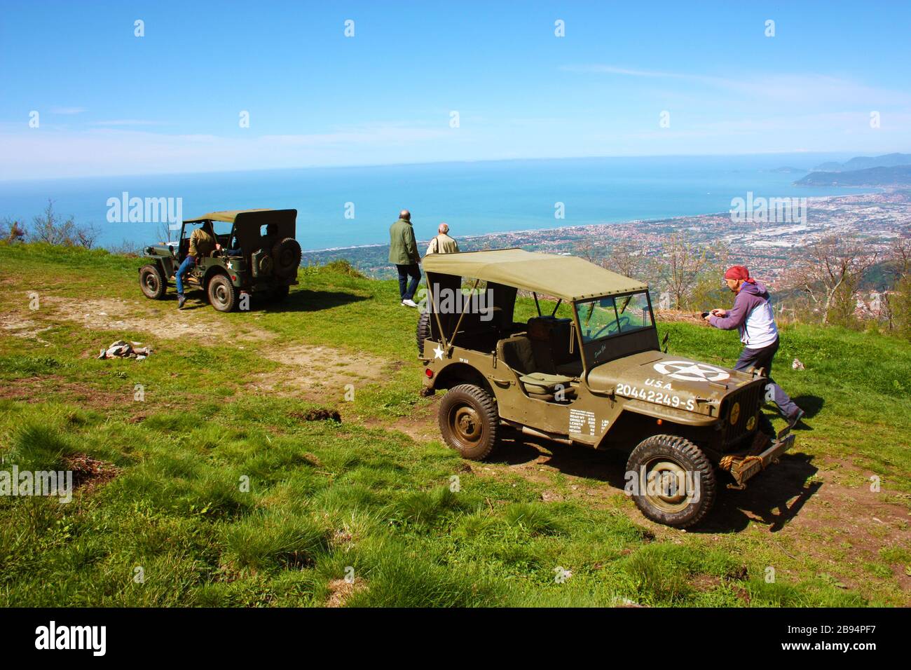 American military jeep of the Second World War on the paths of the ...