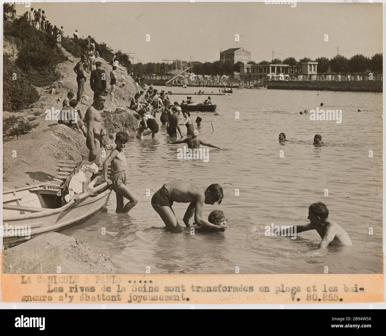Canicule de paris hi-res stock photography and images - Alamy