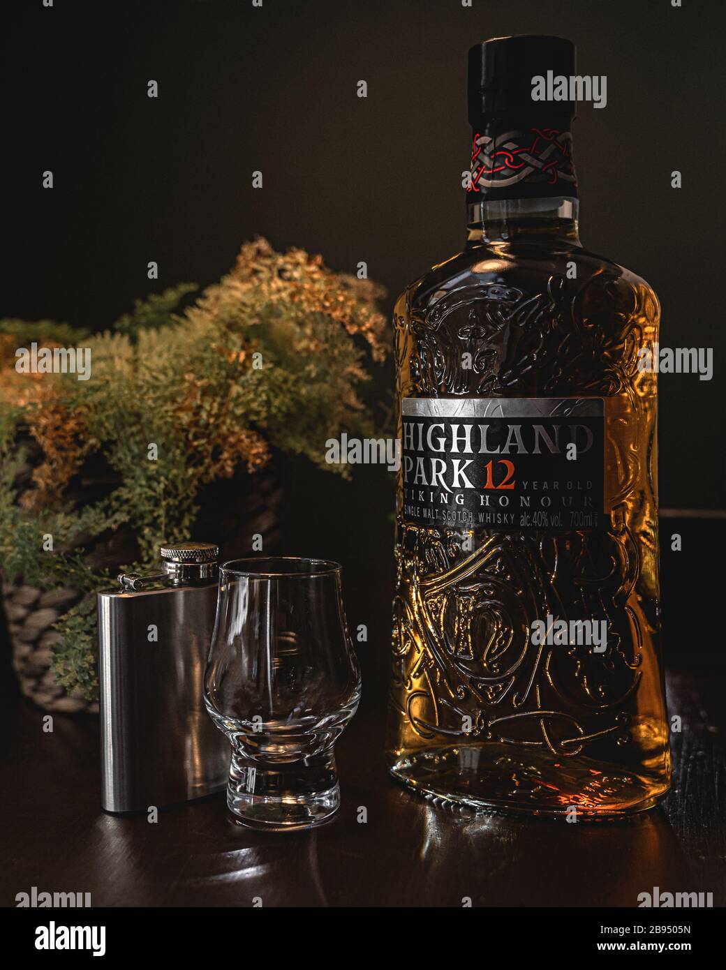 Highland Park 12 Year old Whiskey Viking Honour glass bottle box Stock ...