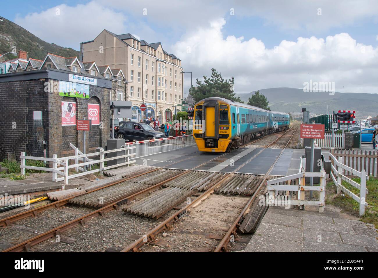 Welsh Government Class 158, Express Sprinter, diesel multiple-unit ...