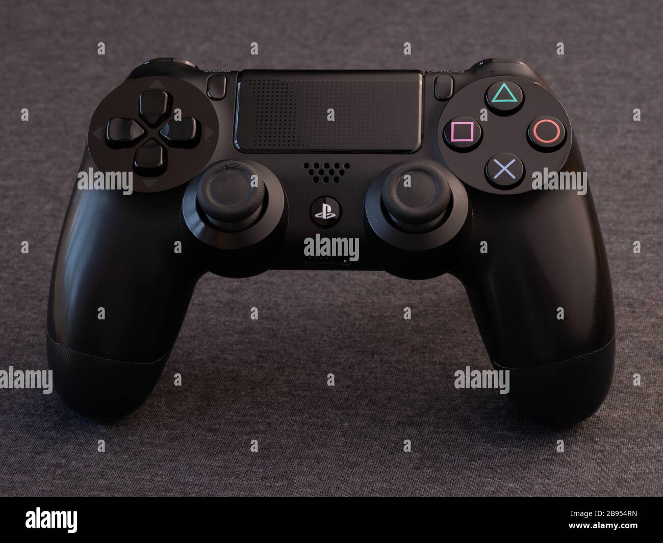 Playstation pad hi-res stock photography and images - Alamy
