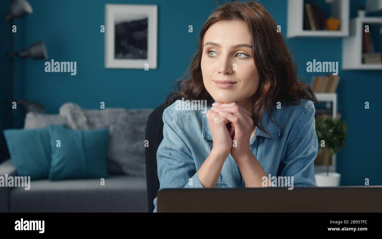 Musing woman hi-res stock photography and images - Alamy
