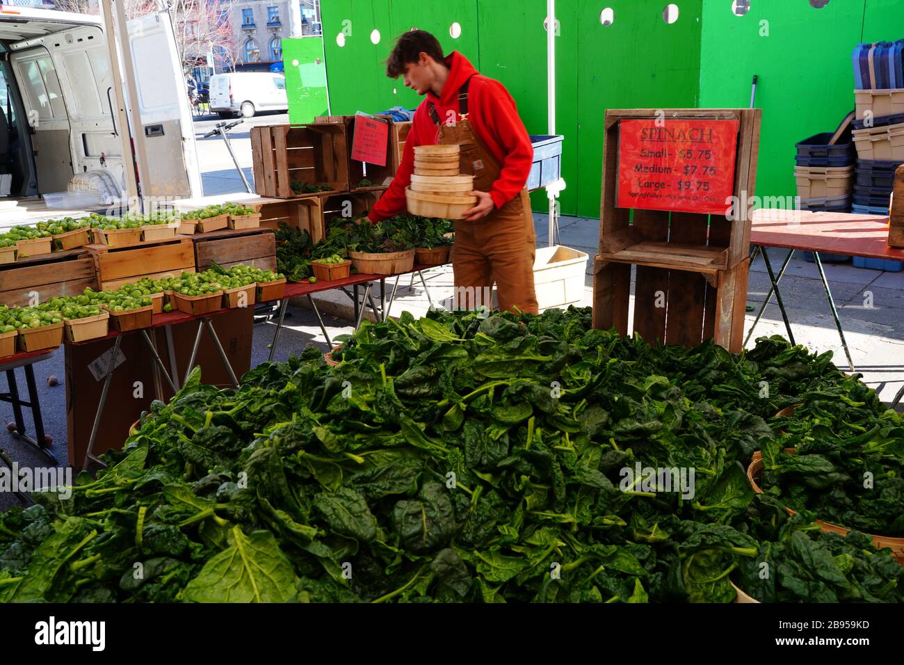 Farmers circle hi-res stock photography and images - Alamy