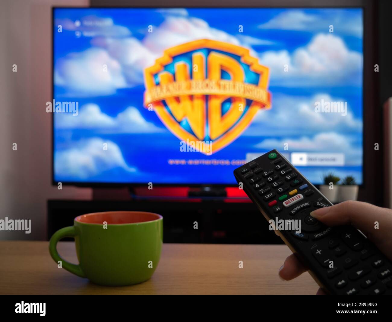 Warner bros logo hi-res stock photography and images - Alamy