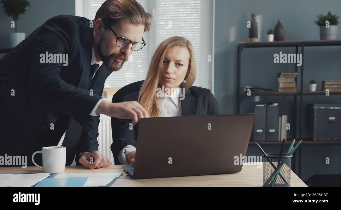 Managers discuss hi-res stock photography and images - Alamy