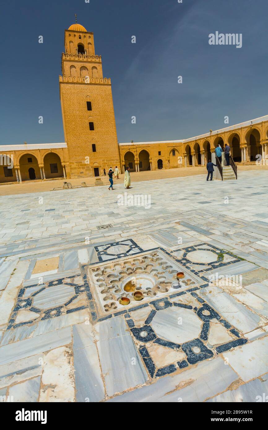 Courtyard of a mosque Stock Photo - Alamy