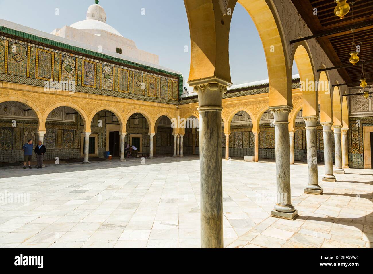 Courtyard mausoleum hi-res stock photography and images - Alamy