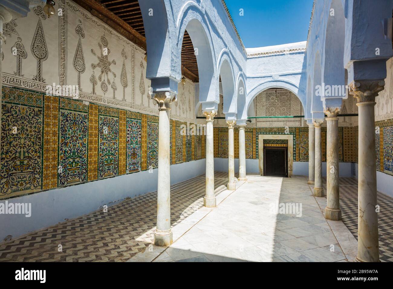 Mosque like hi-res stock photography and images - Alamy
