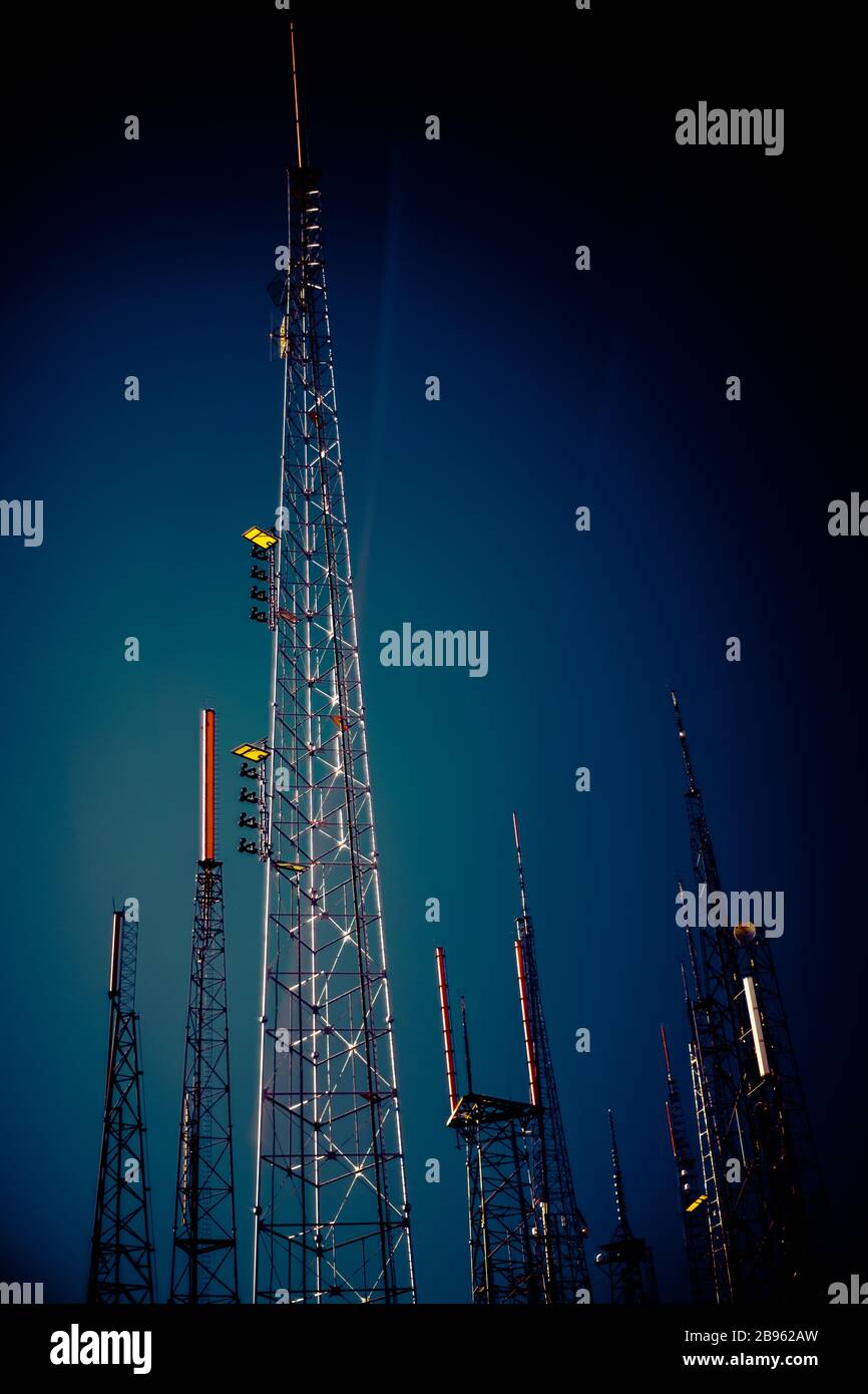 Broadcast towers hi-res stock photography and images - Alamy