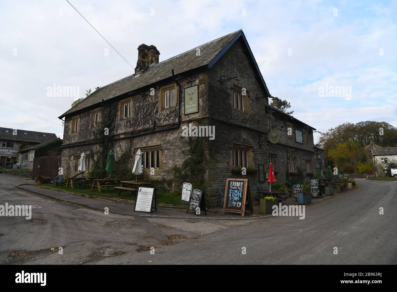 The buck inn public house pub malham hi-res stock photography and ...