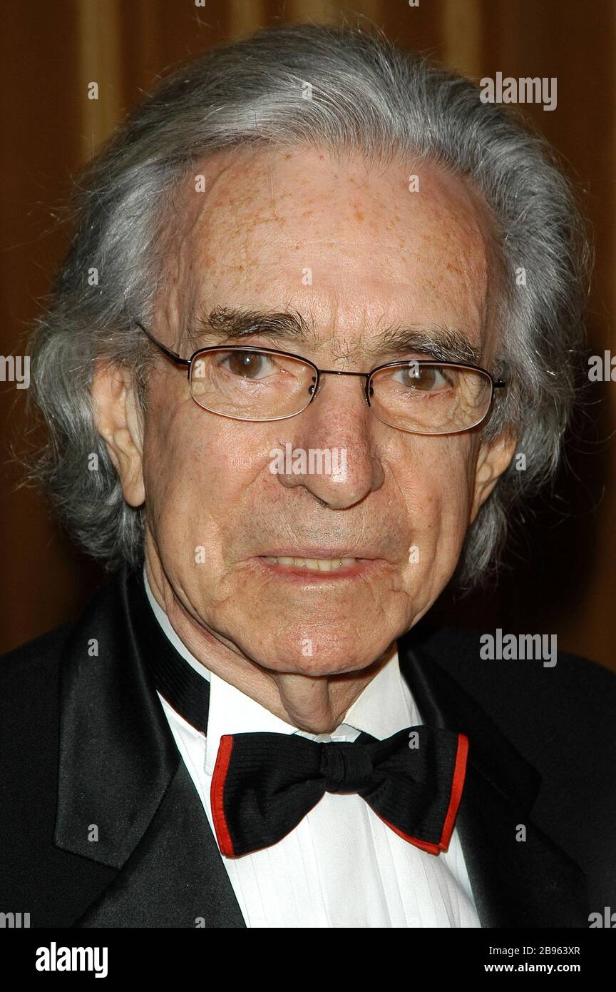 Dga awards hi-res stock photography and images - Alamy