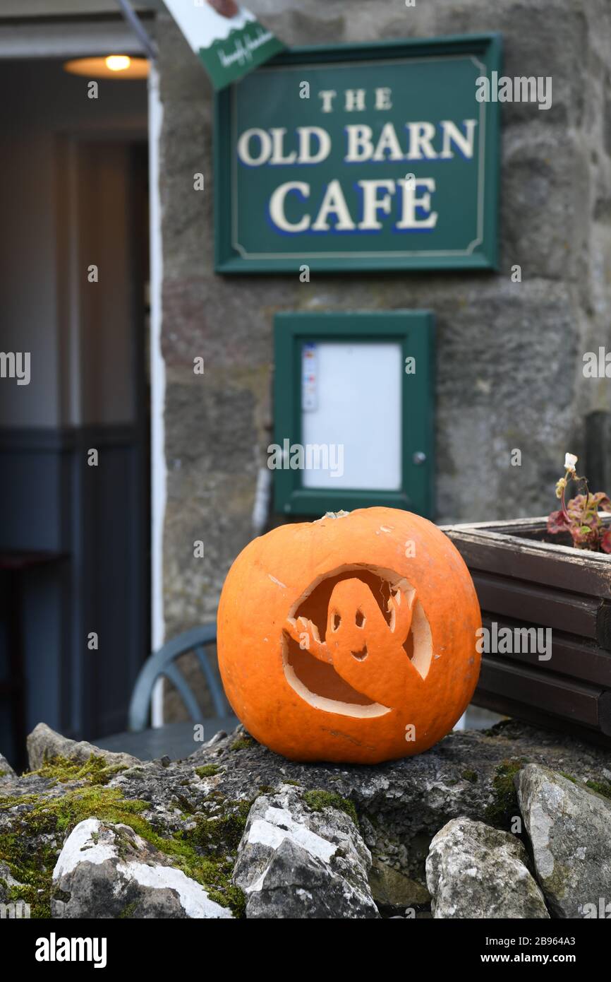 Malham winter village hi-res stock photography and images - Alamy
