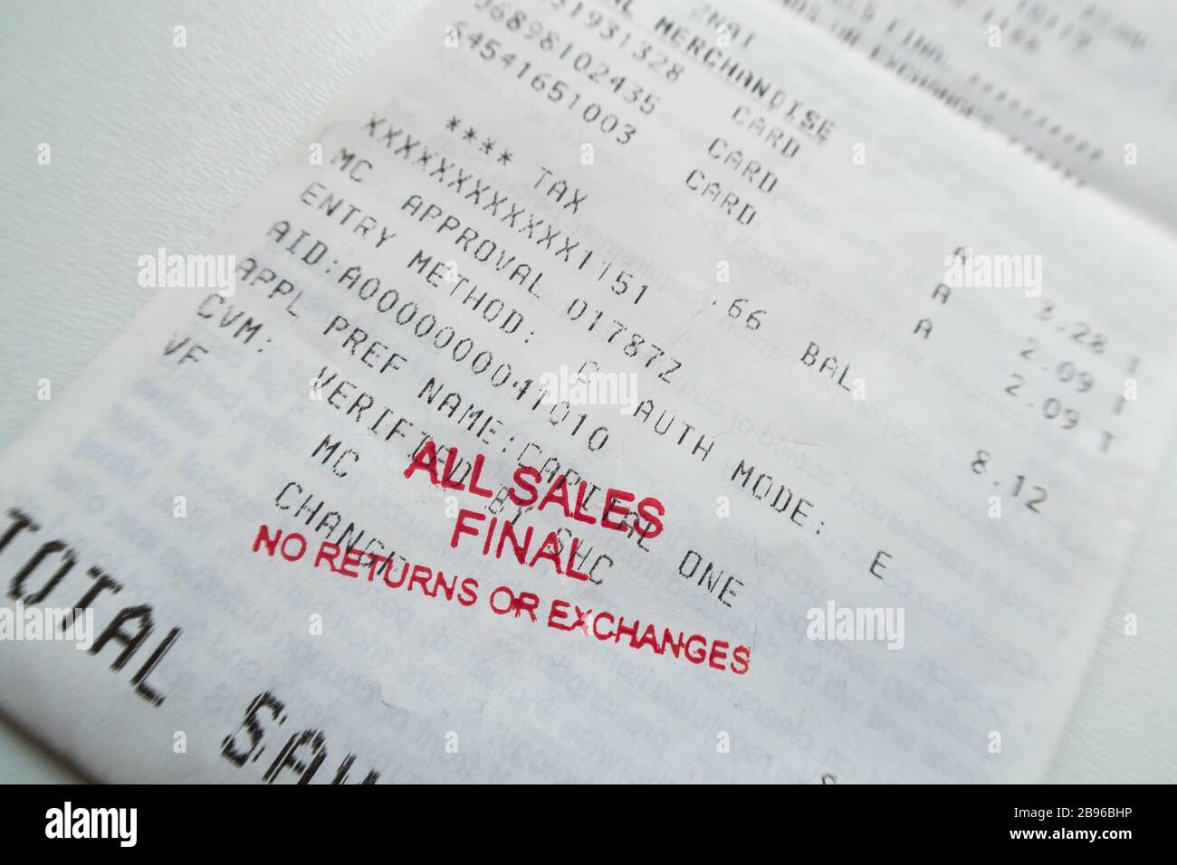 This store is closing hi-res stock photography and images - Alamy