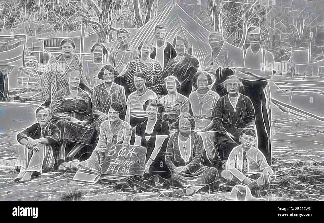 Negative - Lorne, Victoria, Jan 1938, The 3BA Sunshine Singers at Lorne ...