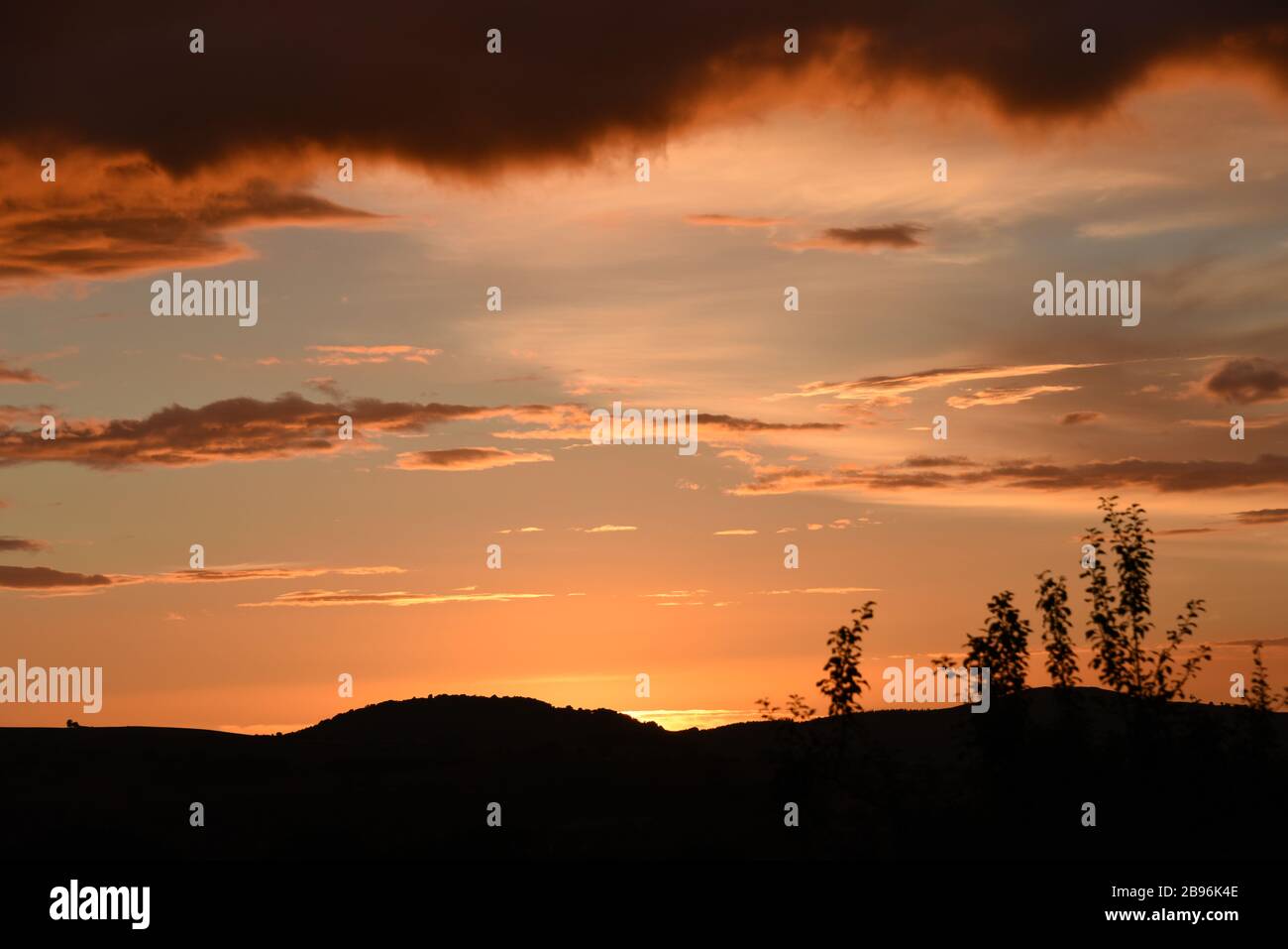 Sundowner sky hi-res stock photography and images - Alamy