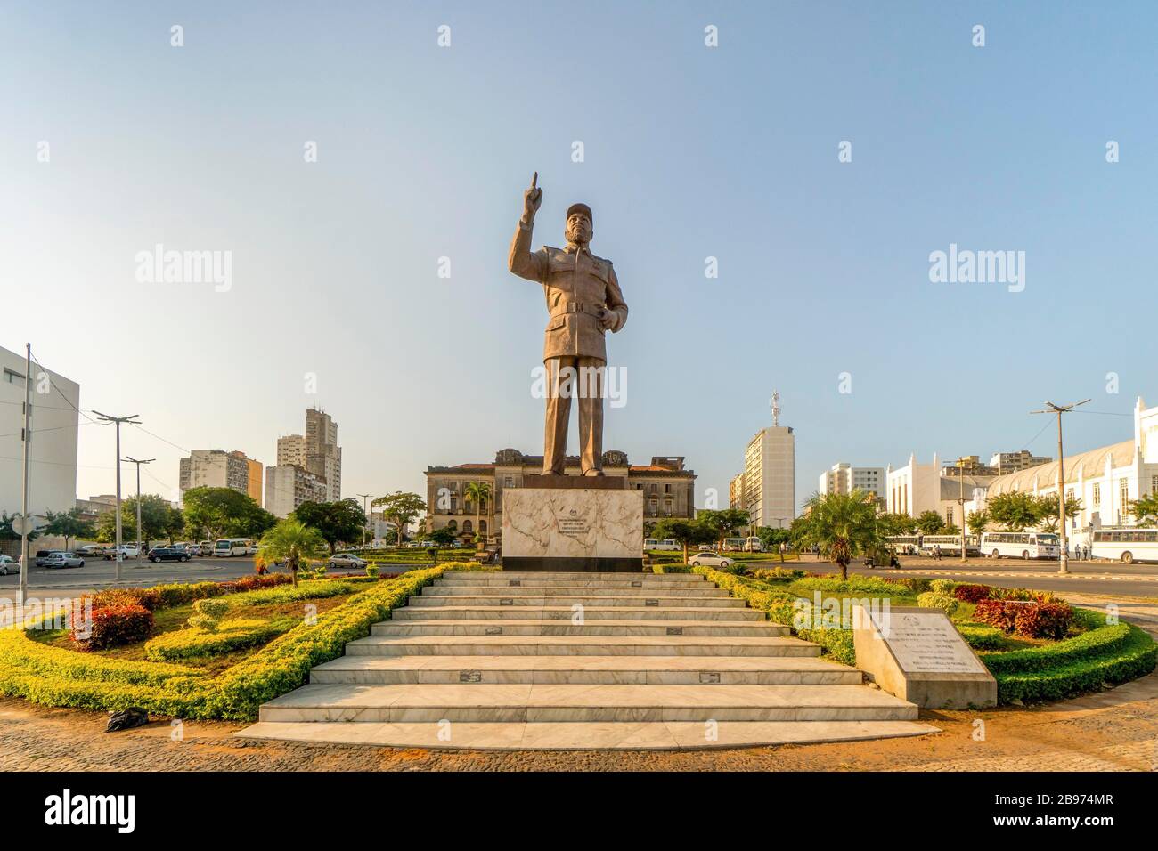 Statue of Machel Samora on Independence square in Maputo, capital city ...