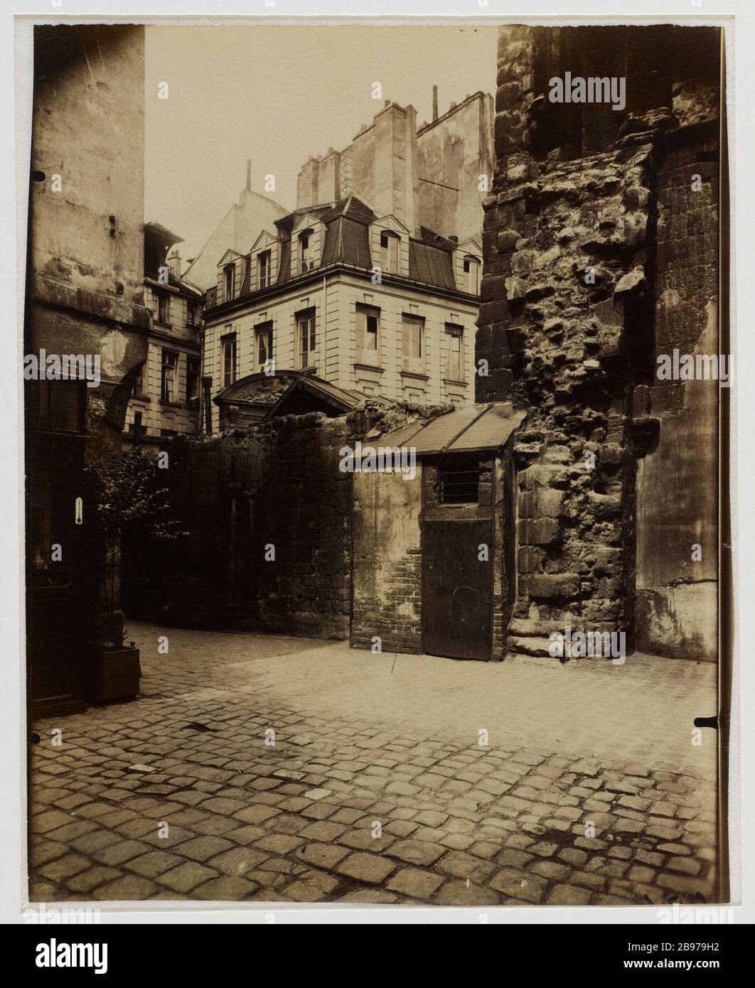 Le corner hi-res stock photography and images - Alamy