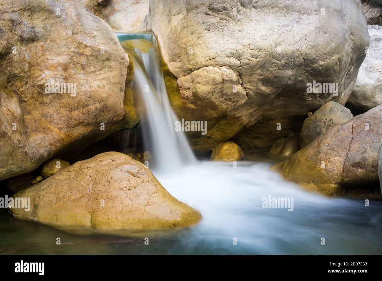 Munnar waterfall hi-res stock photography and images - Alamy
