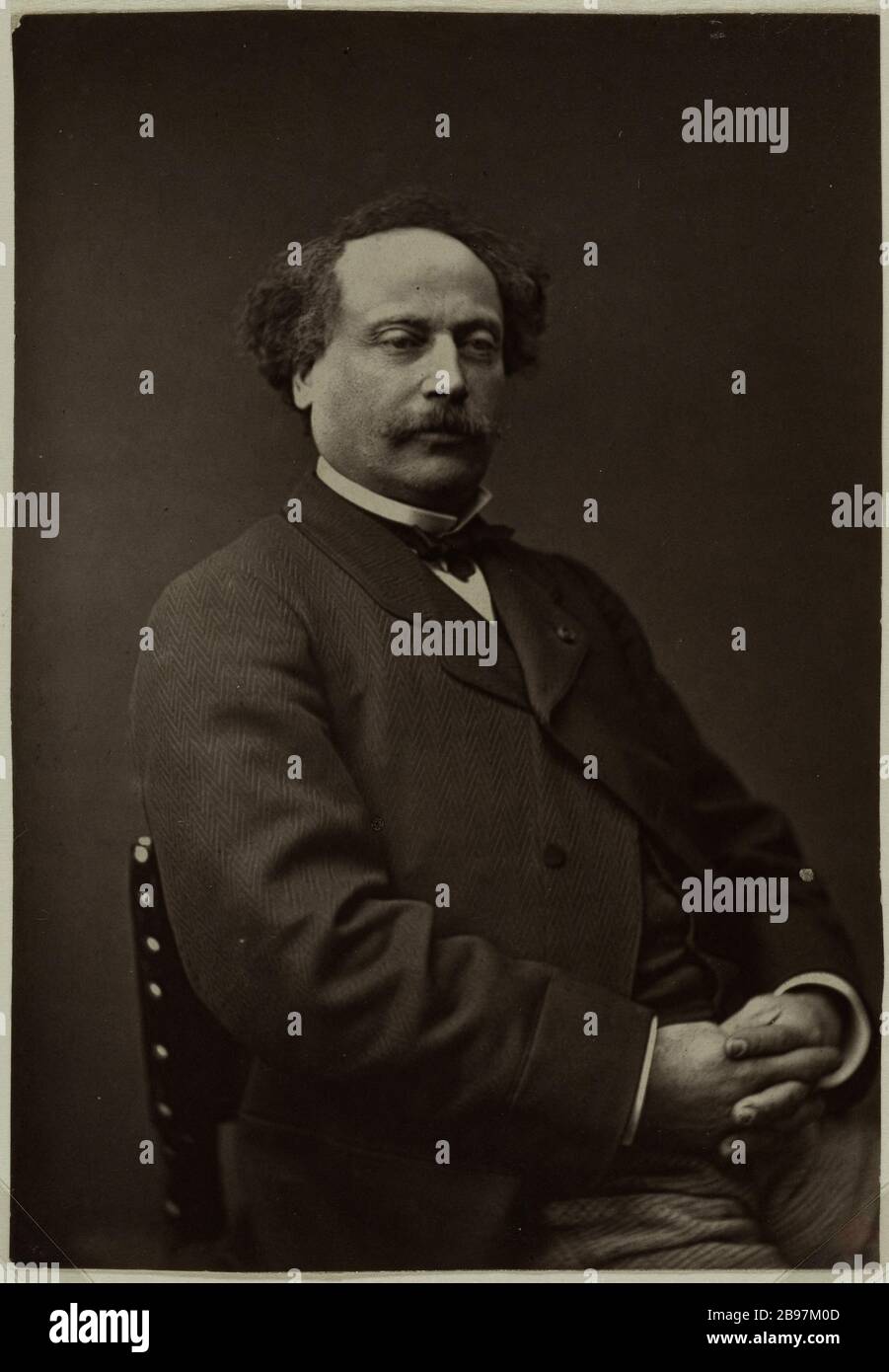 Alexander dumas paris hi-res stock photography and images - Alamy