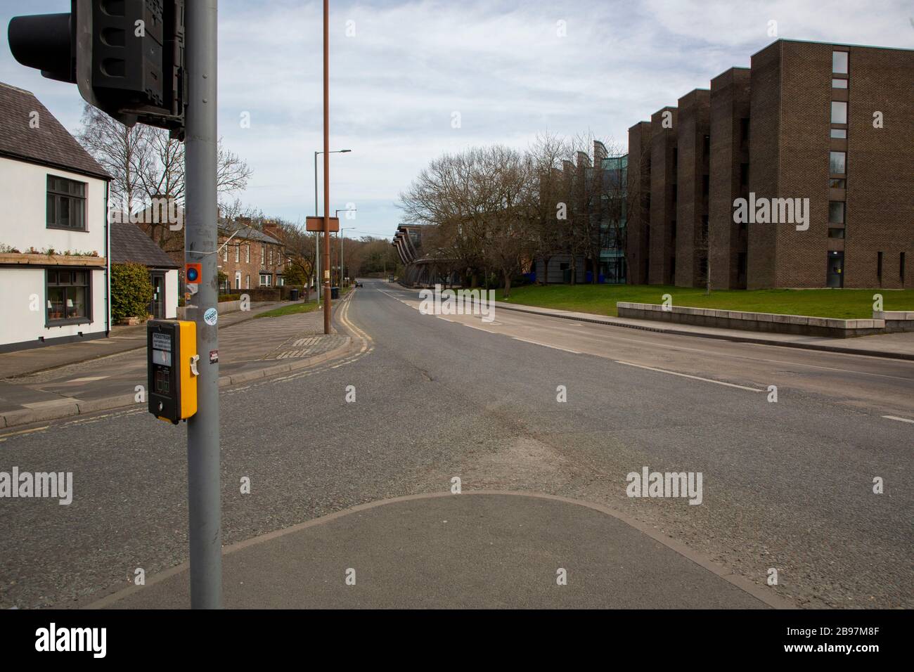 Empty city roads hi-res stock photography and images - Alamy