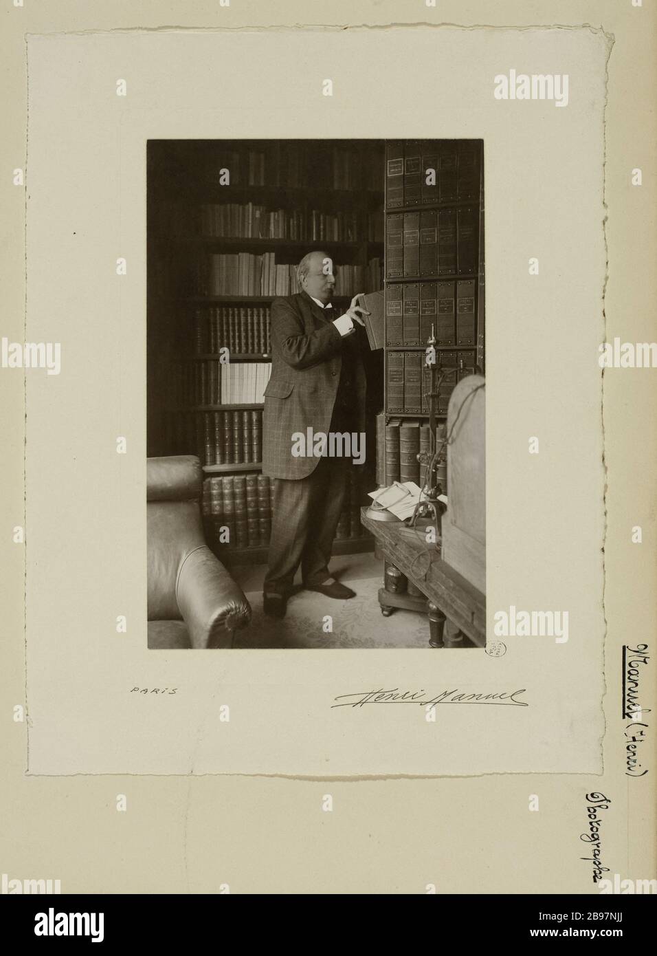 PORTRAIT IN FOOT OF HENRI MANUEL (1874-1947), PHOTOGRAPHER Portrait en ...