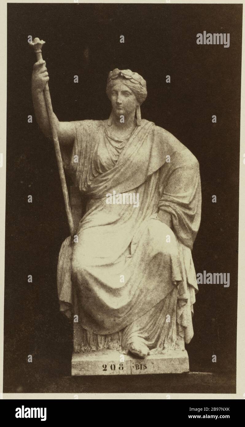 Tenir spectre hi-res stock photography and images - Alamy