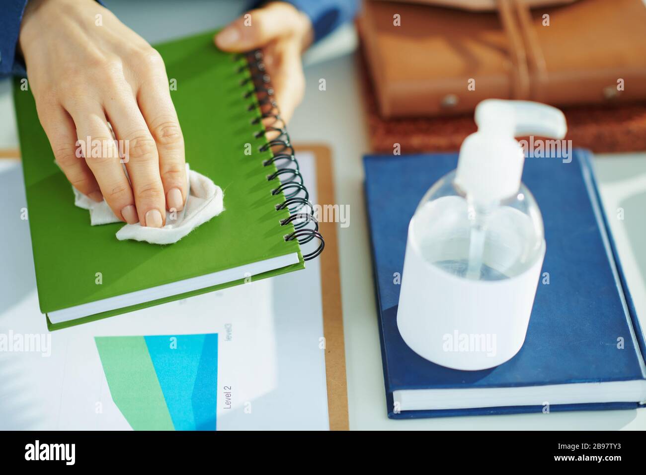 Sanitising wash hi-res stock photography and images - Alamy