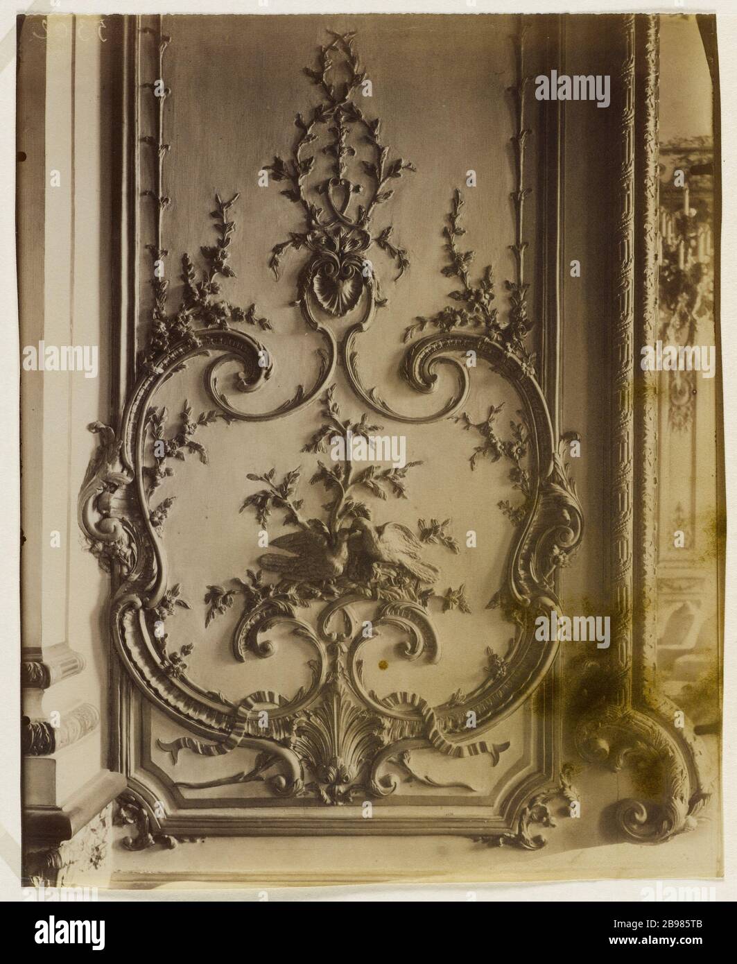 Hotel de roquelaure interior room hi-res stock photography and images ...