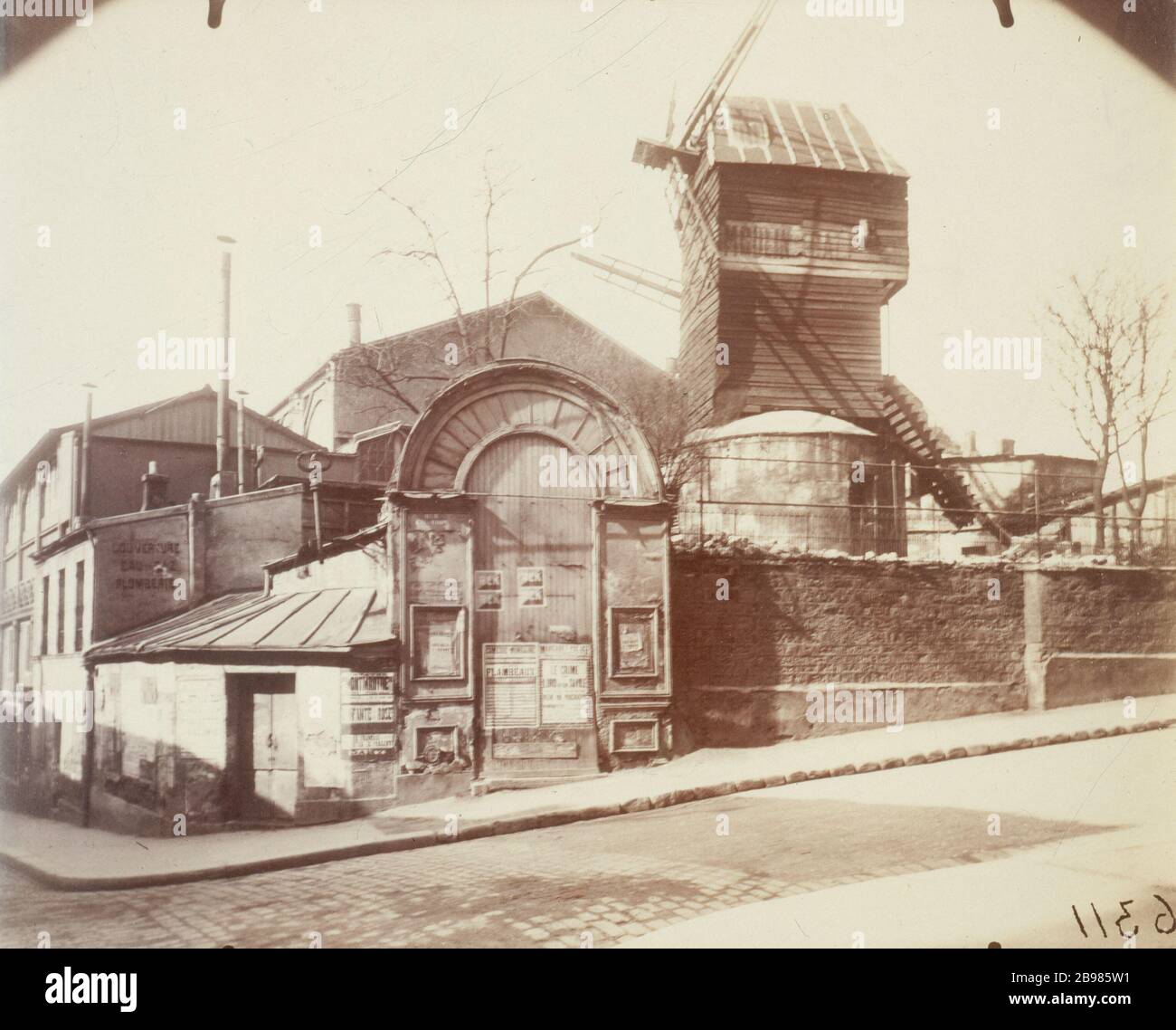 MONTMARTRE Montmartre, le Moulin de la Galette. Paris. Photographie d ...