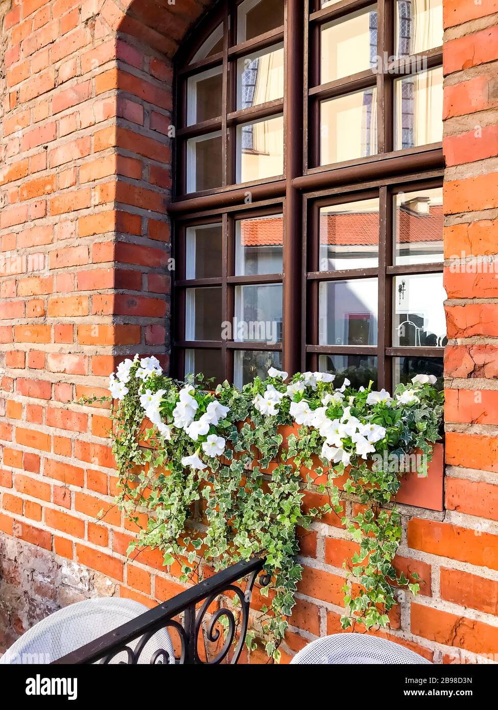 Floral facades hi-res stock photography and images - Alamy
