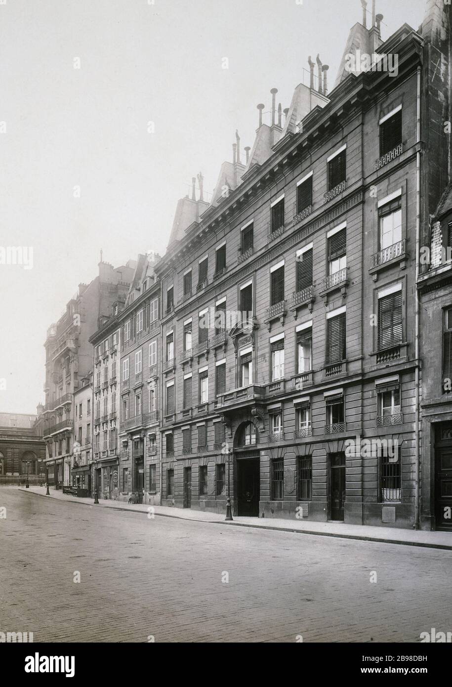 12 rue de tournon hi-res stock photography and images - Alamy