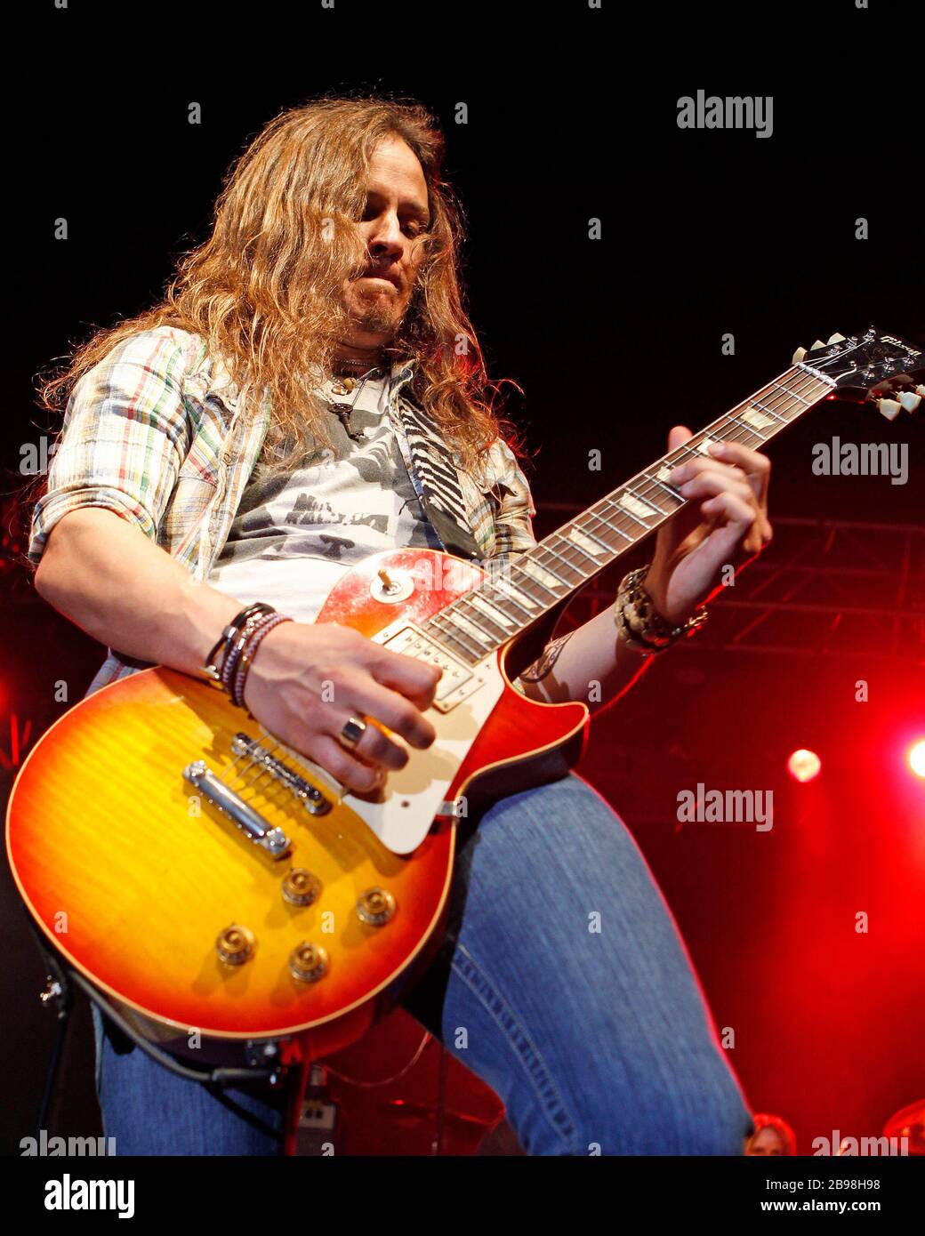 Tesla guitarists Dave Rude and Frank Hannon (L to R) perform with the ...