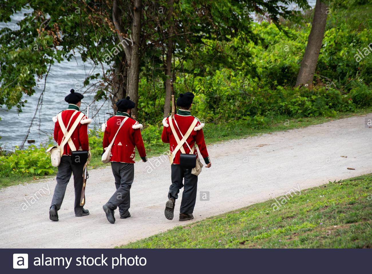 British Redcoats Marching Stock Photos & British Redcoats Marching ...