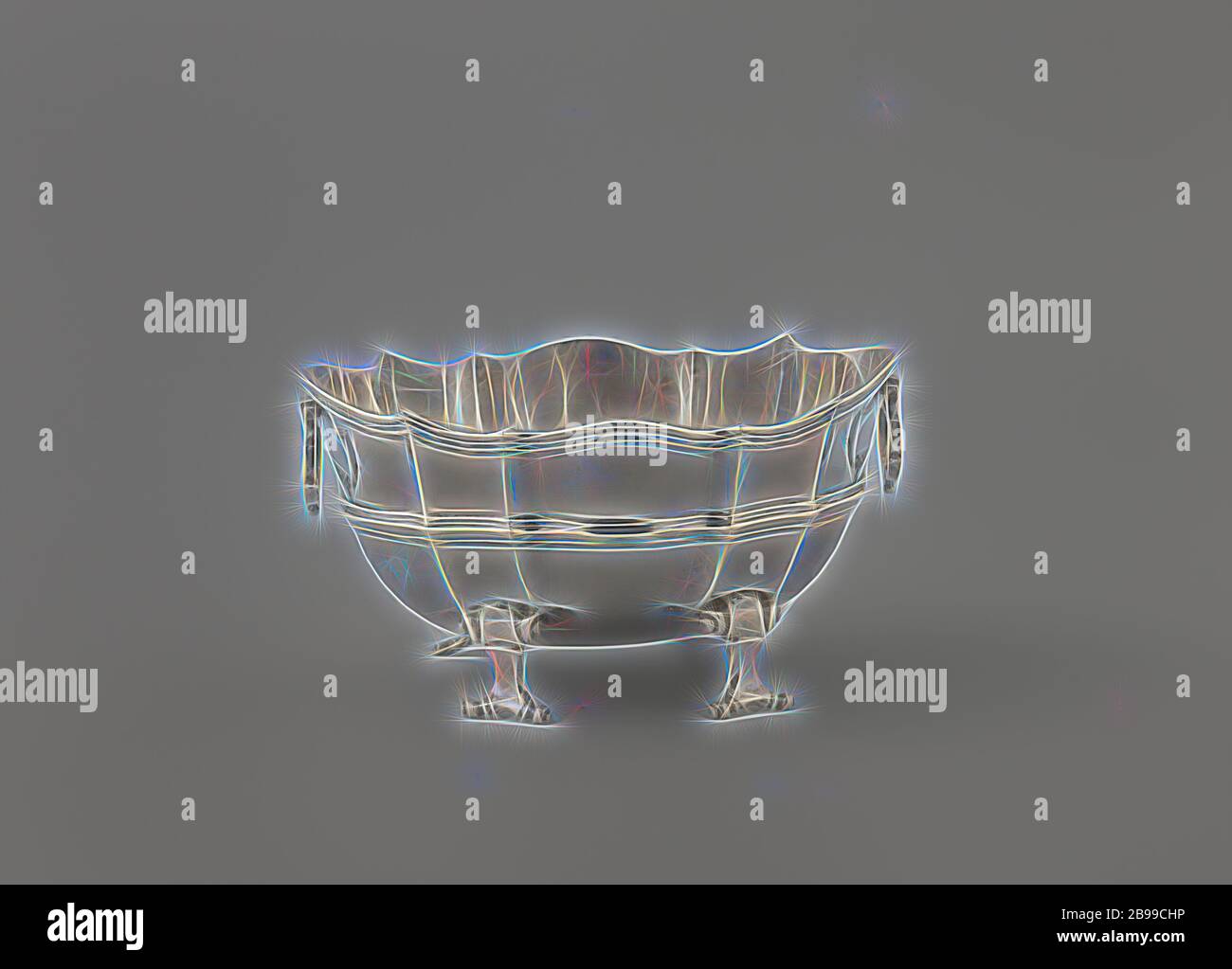 Scalloped sauce bowls hi-res stock photography and images - Alamy