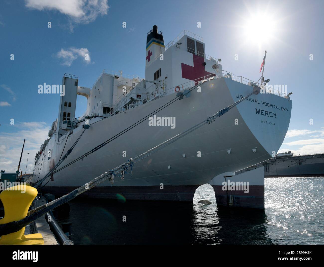 Navy hospital ships hi-res stock photography and images - Alamy