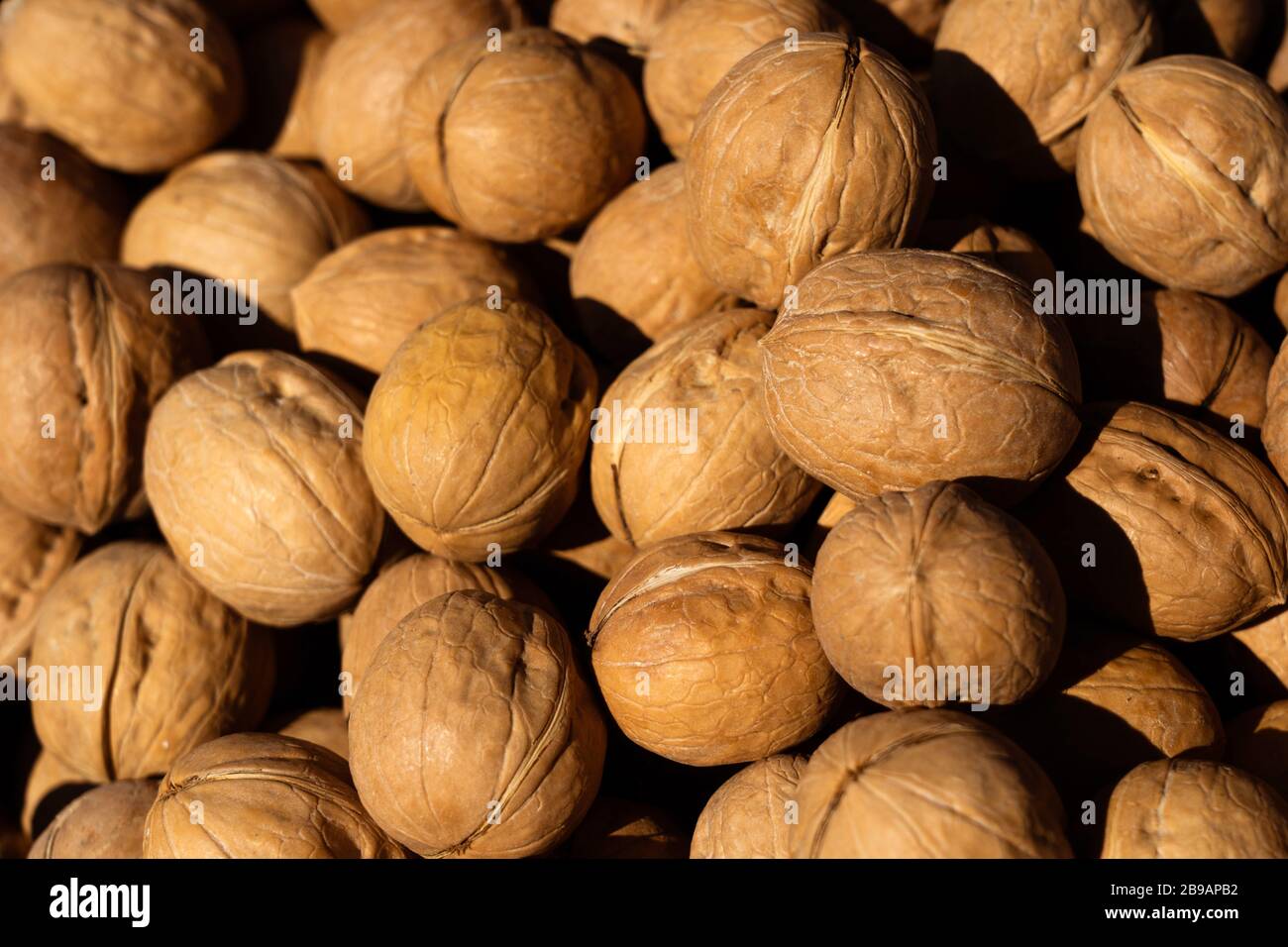 Walnuts closed open nuts hi-res stock photography and images - Alamy