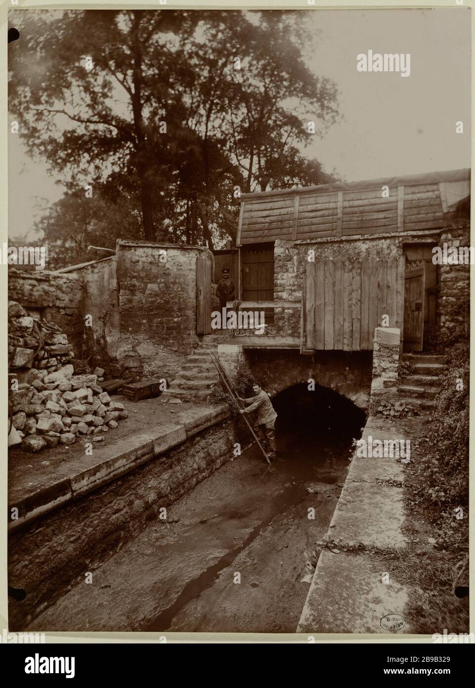 BRIDGE STREET CORVISART, 13TH DISTRICT, PARIS Pont sur la rue Corvisart ...