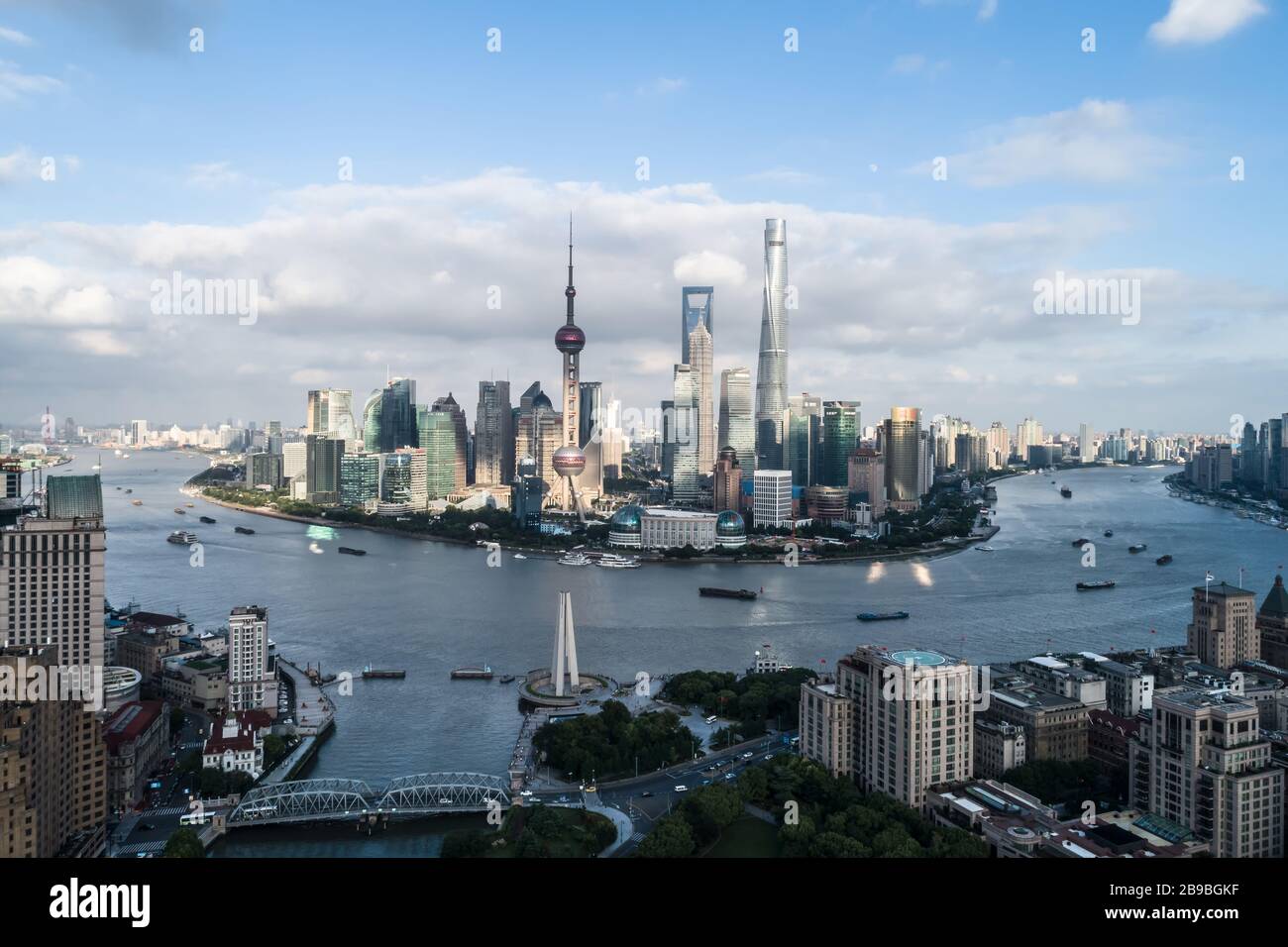Shanghai famous buildings hi-res stock photography and images - Alamy