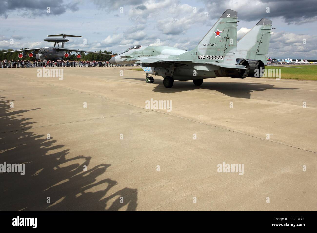 Russian mig fighter jets hi-res stock photography and images - Alamy