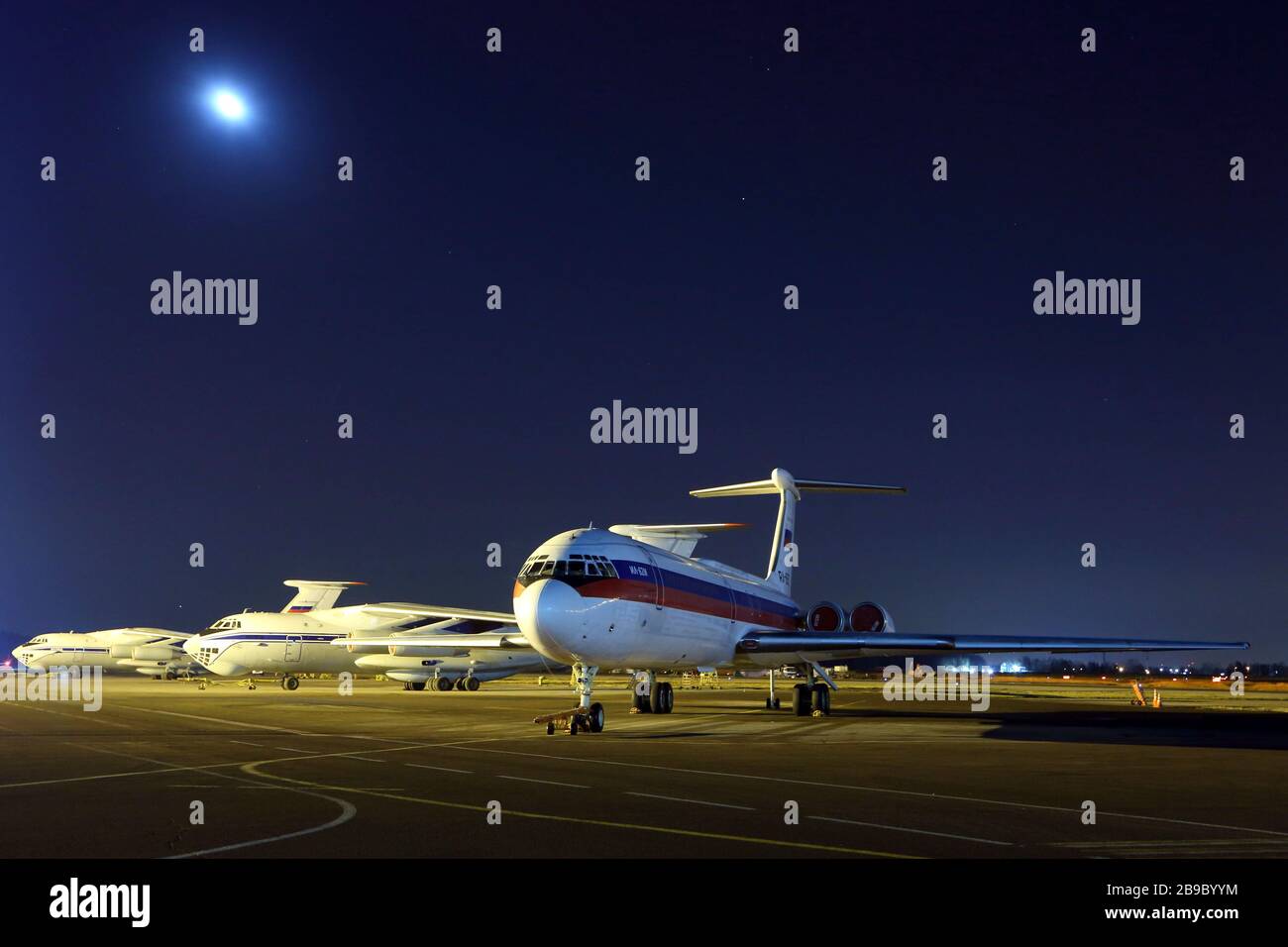 Ilyushin il 62 aircraft hi-res stock photography and images - Alamy