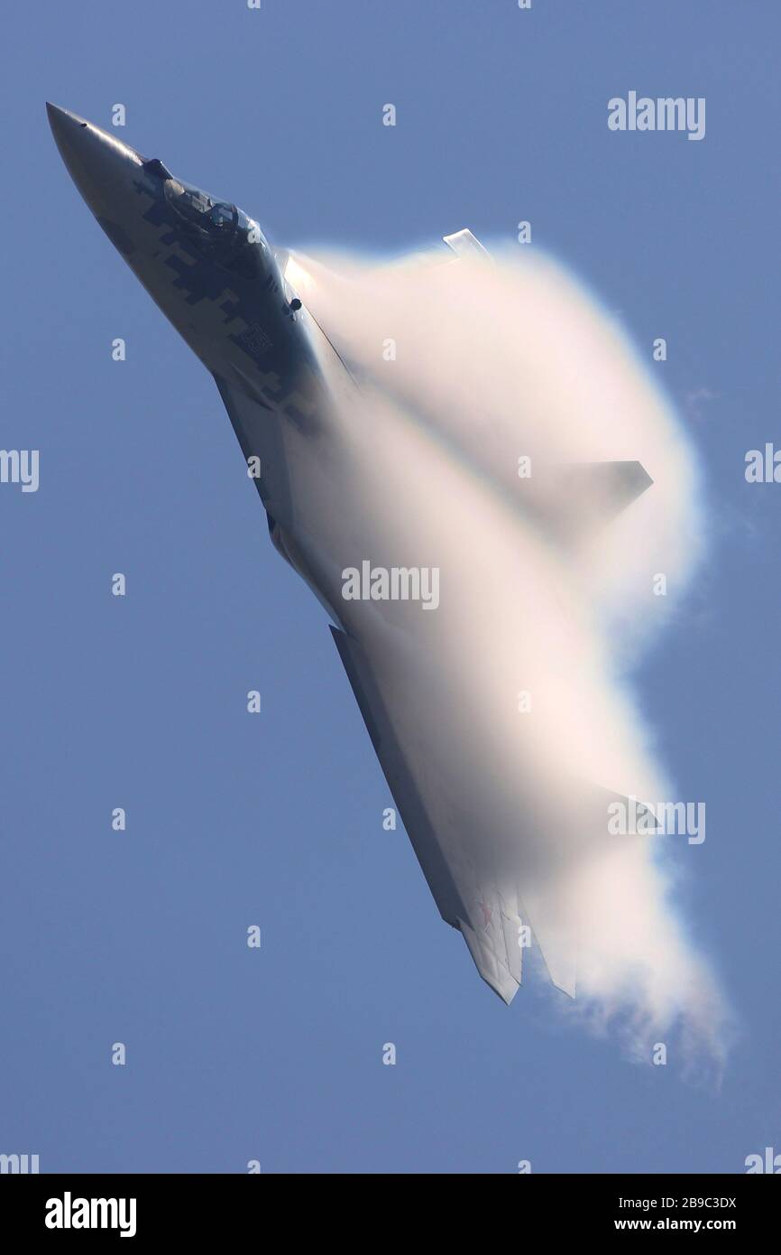 Sukhoi su 57 hi-res stock photography and images - Alamy