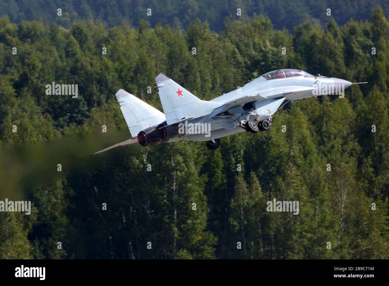 MiG-35 jet fighter of the Russian Air Force taking off Stock Photo - Alamy