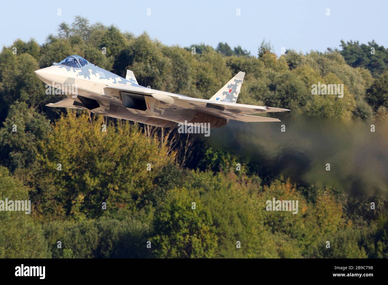 Sukhoi su 57 hi-res stock photography and images - Alamy