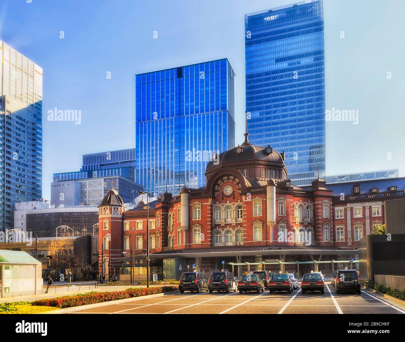 Tokyo railway station hi-res stock photography and images - Alamy