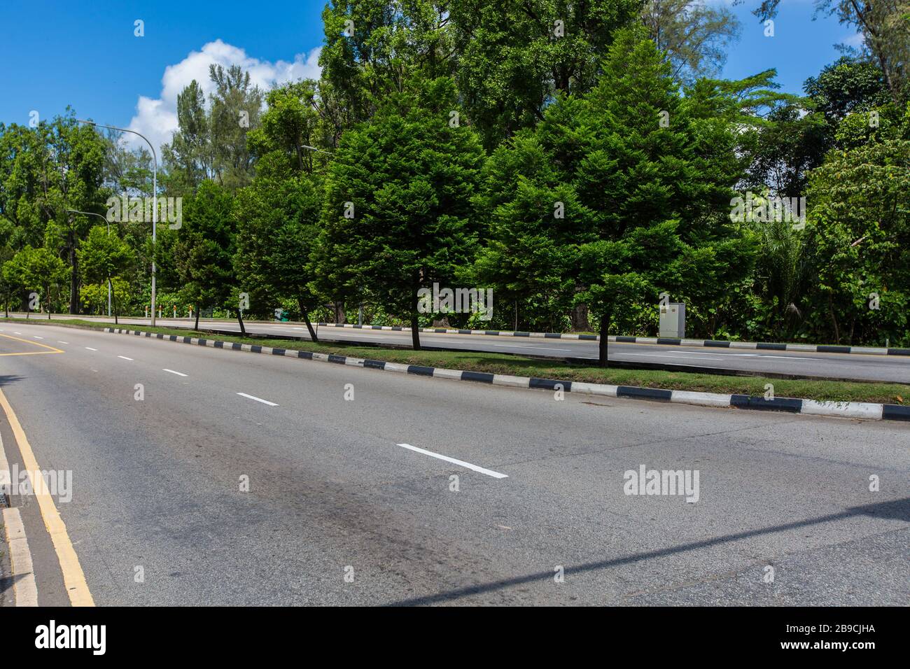 Singapore road markings hi-res stock photography and images - Alamy