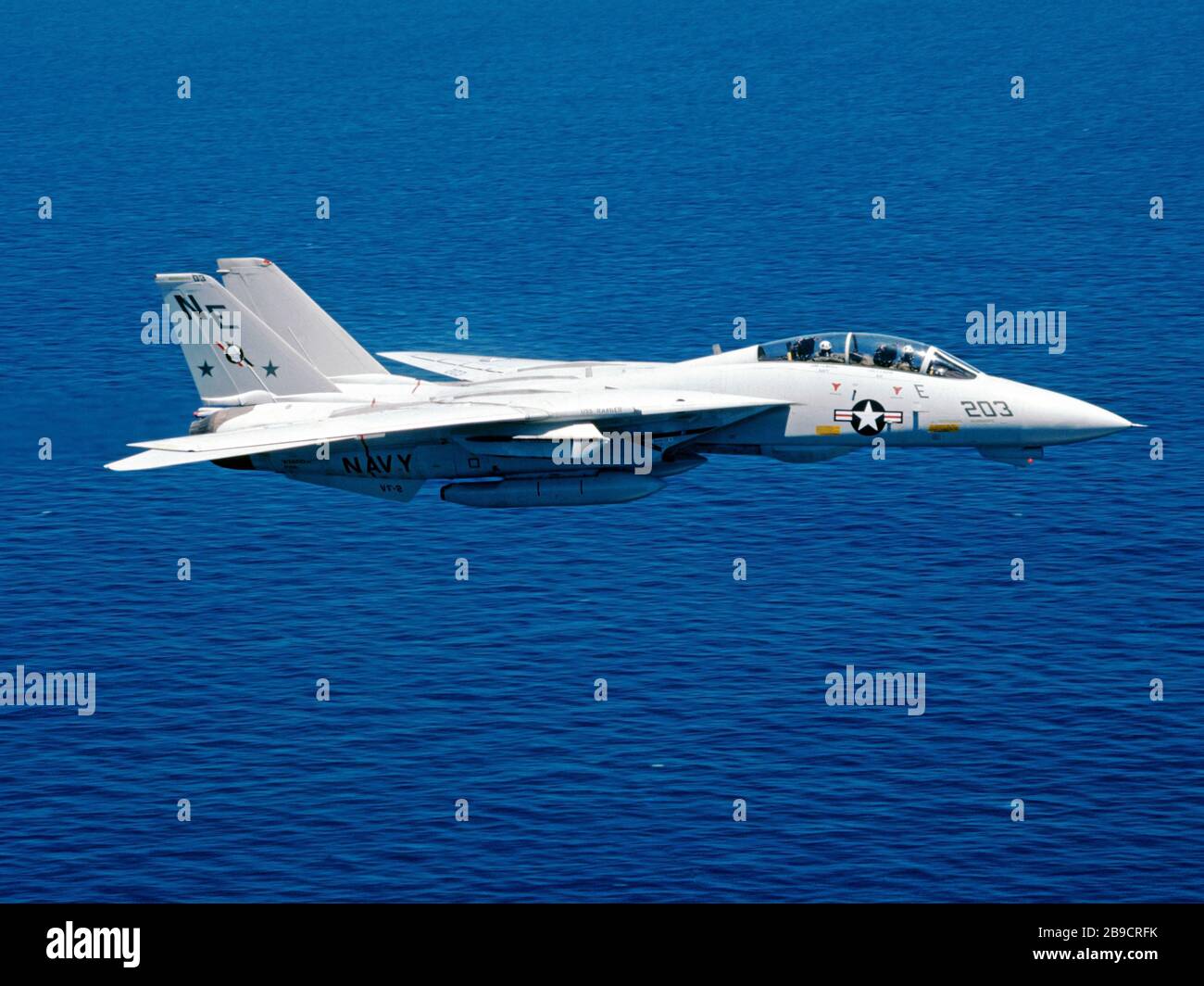 An F-14 Tomcat of VF-2 flying at low altitude Stock Photo - Alamy