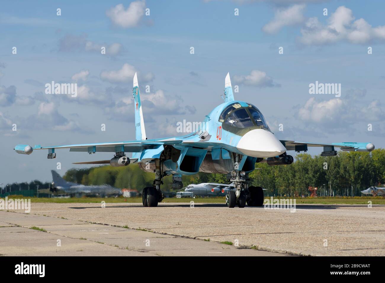 Sukhoi su 34 fighter jets hi-res stock photography and images - Alamy
