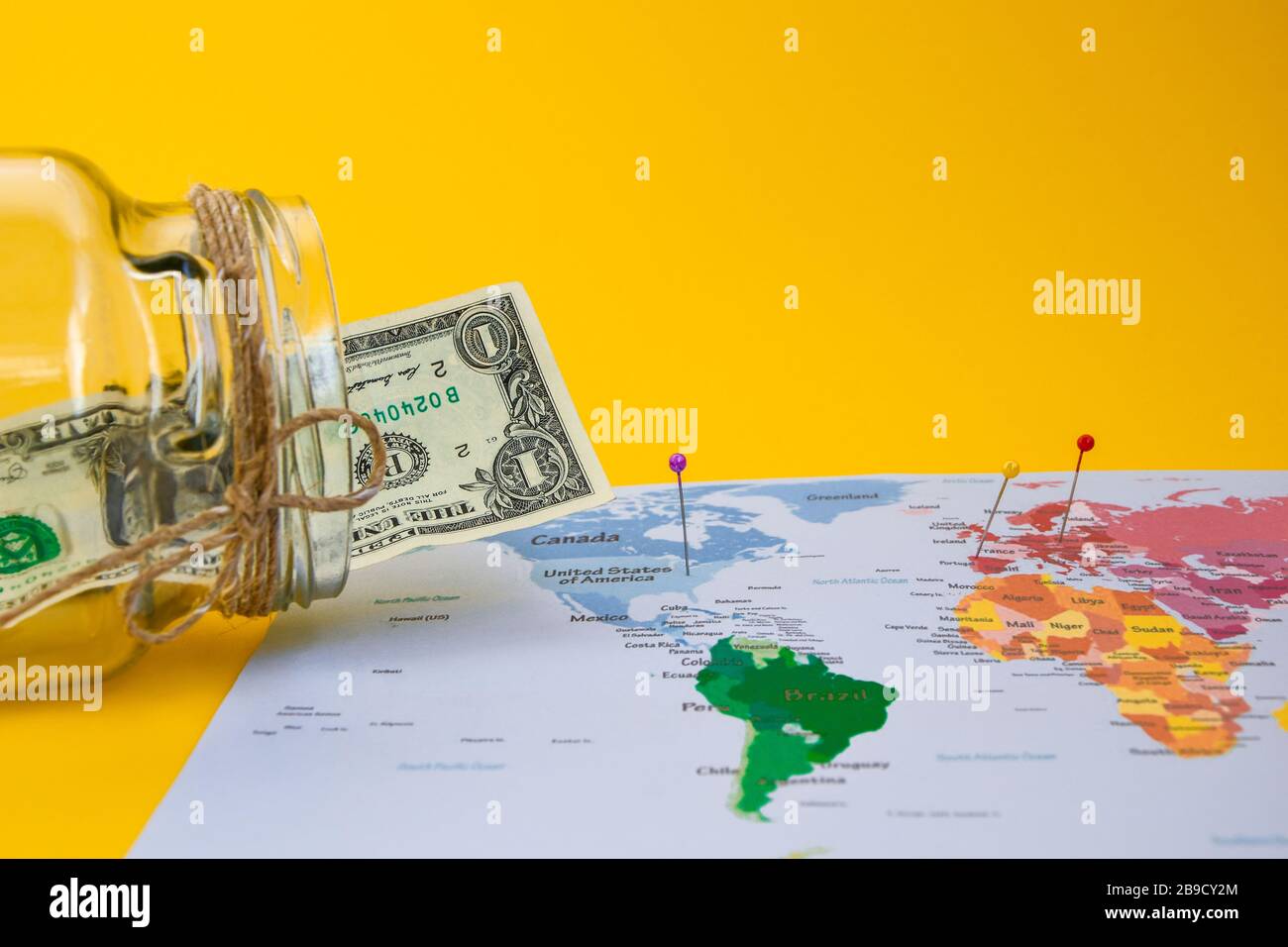 Banknotes world map hi-res stock photography and images - Alamy