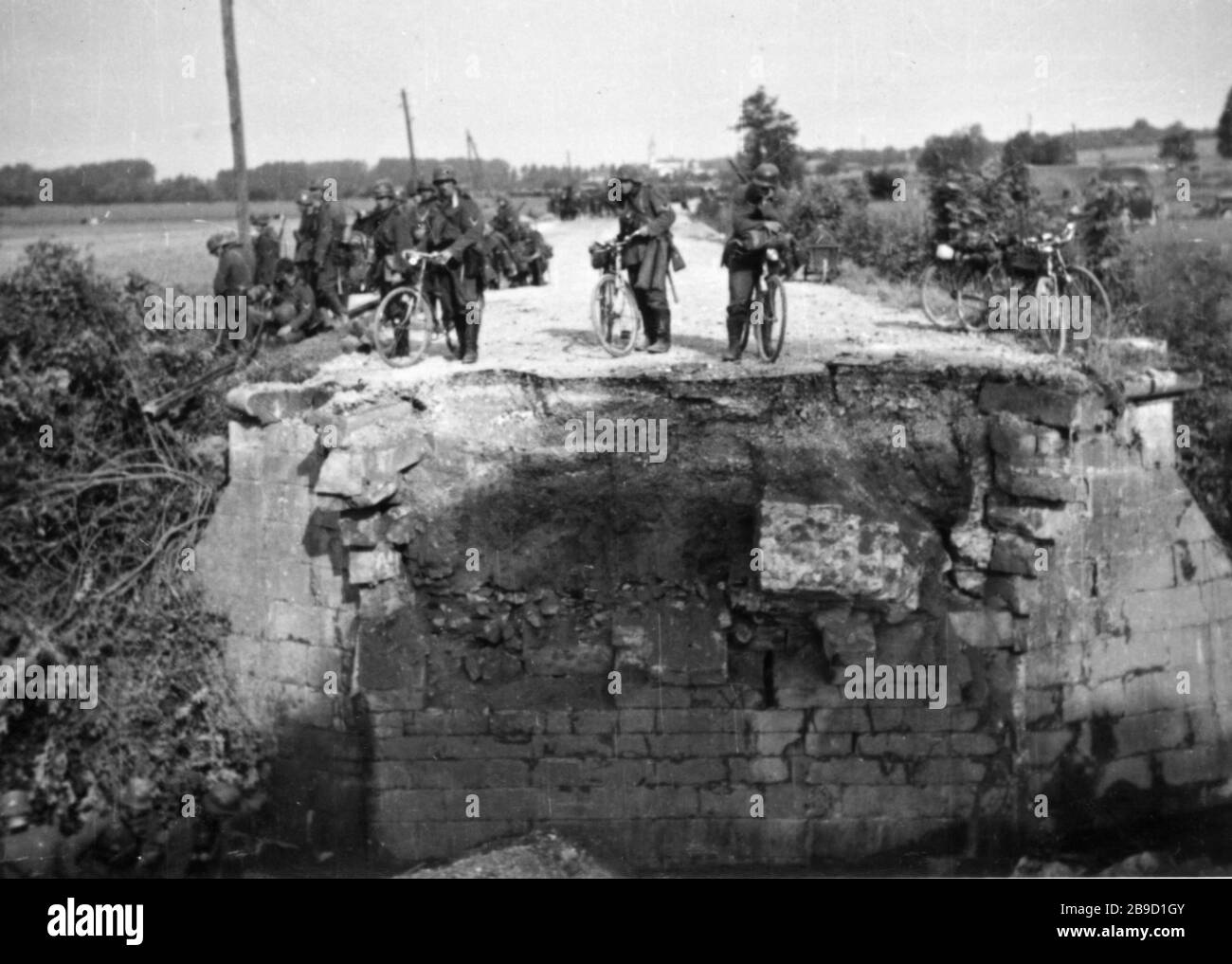 Blown Up Bridge High Resolution Stock Photography and Images - Alamy